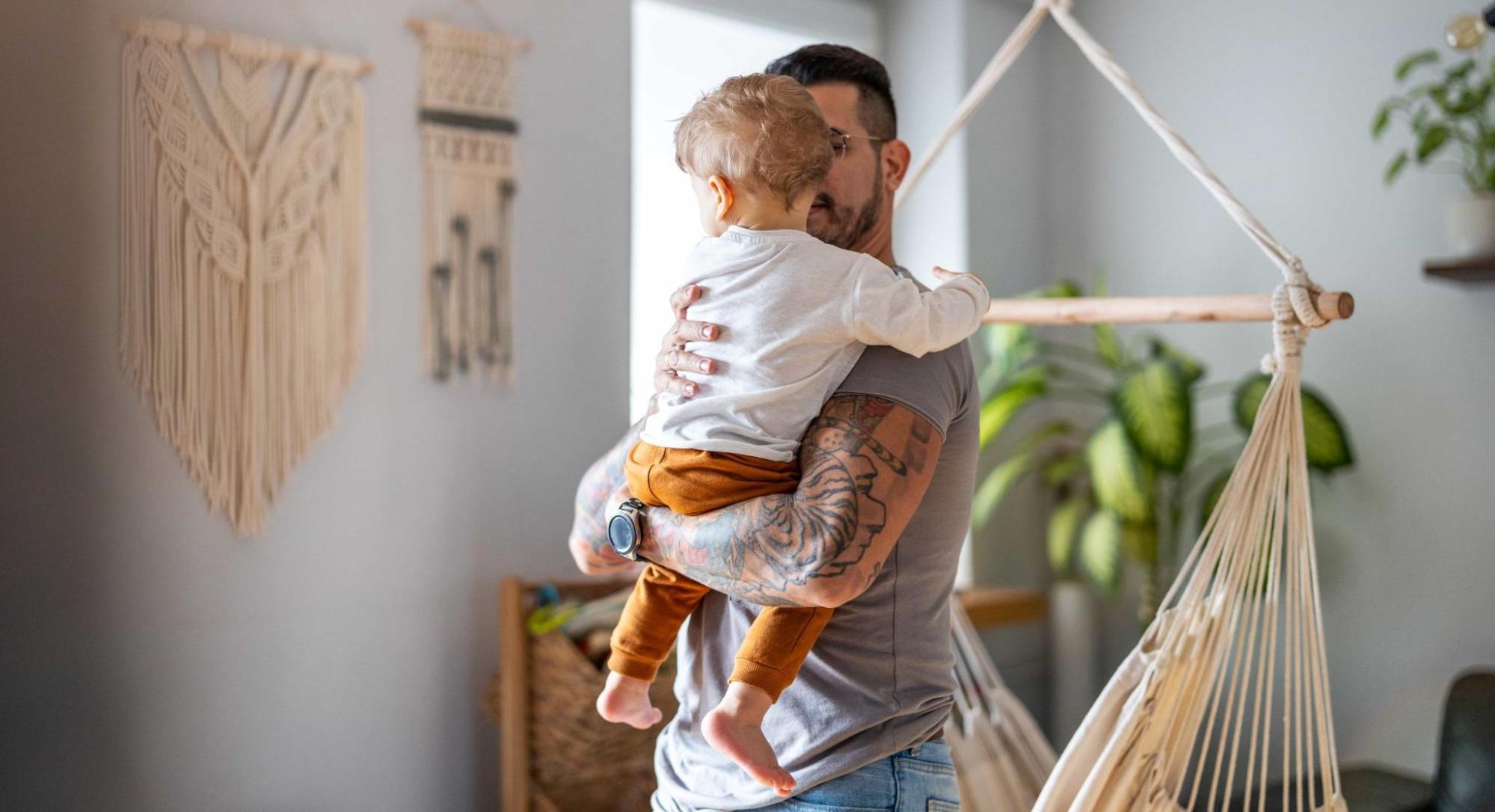 3 Simple Tips To Prevent New Dad Back Pain | Dynamic Chiropractic | BLOG