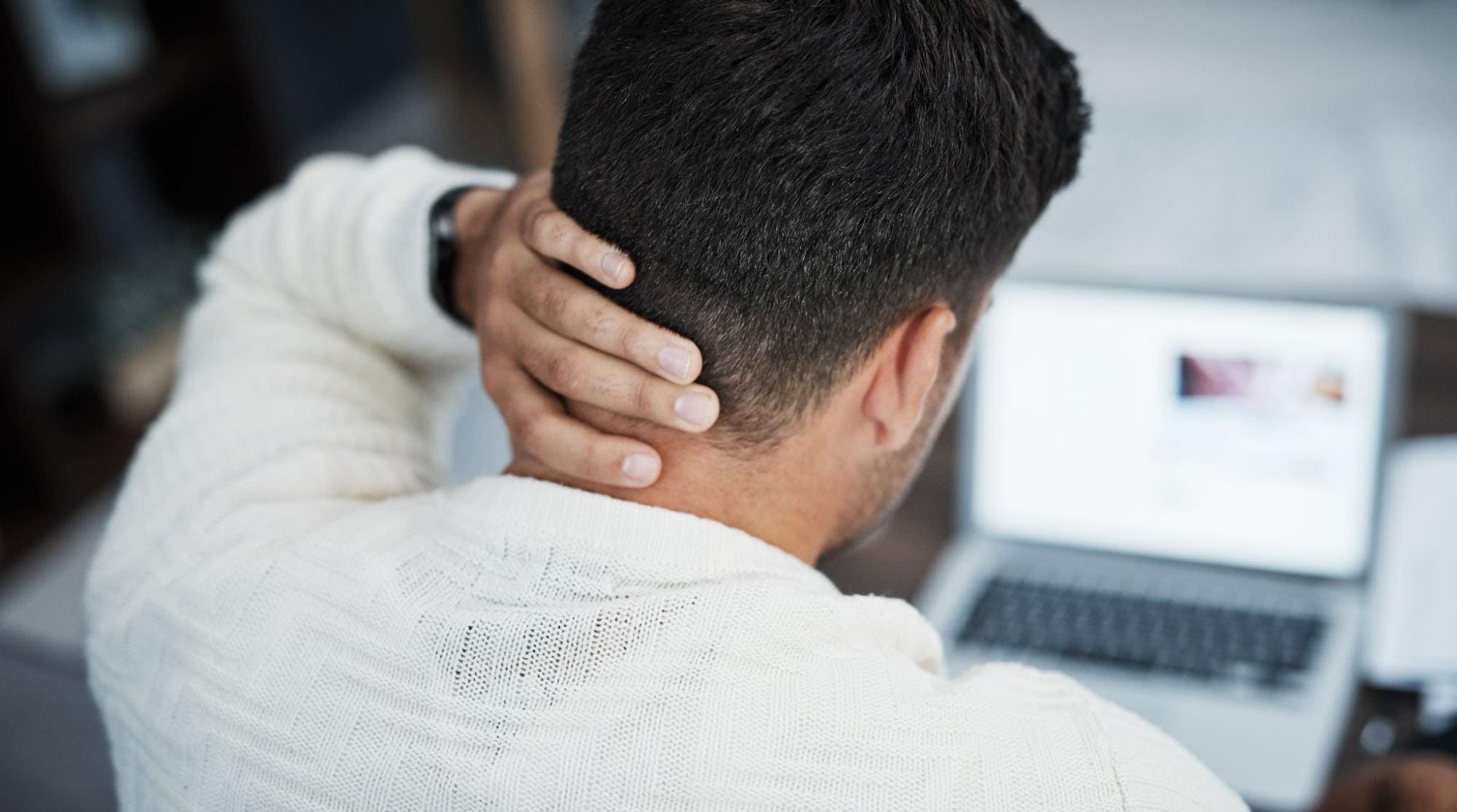 How Tech Is Wrecking Your Neck | Dynamic Chiropractic | Blog